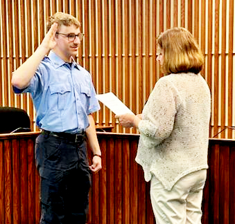 New Salem firefighter sworn in | News, Sports, Jobs - Salem News